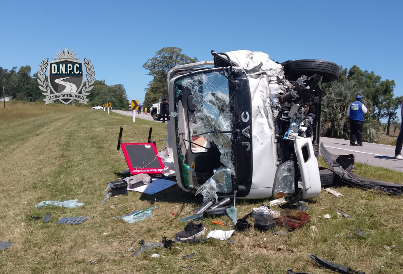 Cuatro vehículos protagonizaron un siniestro de tránsito en Ruta 15 ...